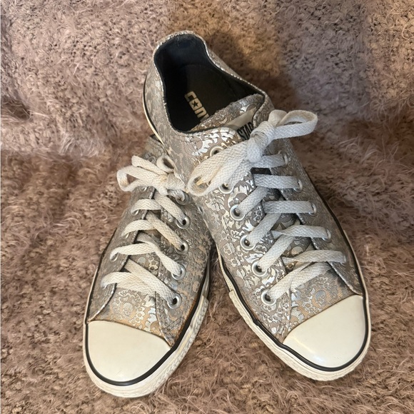 Converse | Shoes | Converse Silver Skull Colorway Low Top Sneakers Sz7 ...